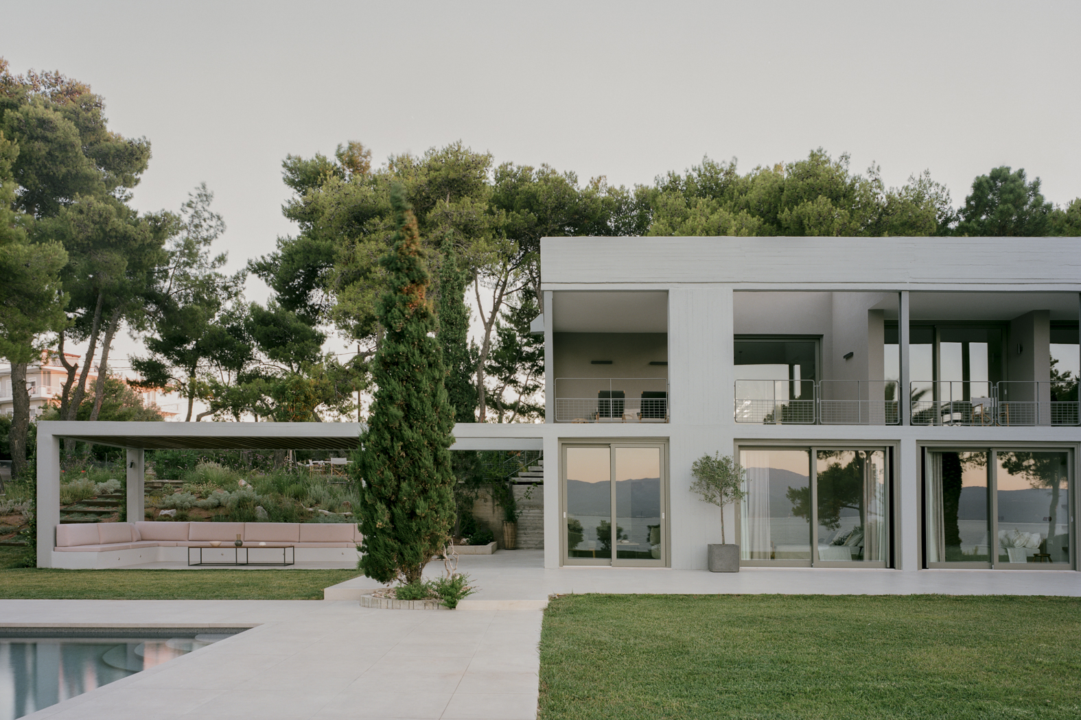 Grid House published on Dezeen — NEIHEISER ARGYROS